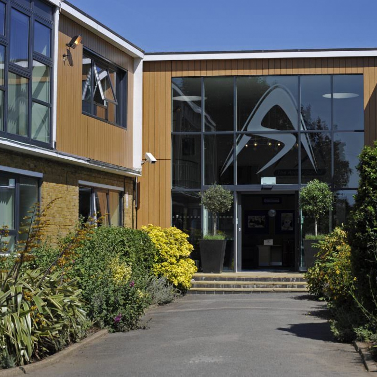 The Howard Academy Trust - The Abbey School Joins THAT